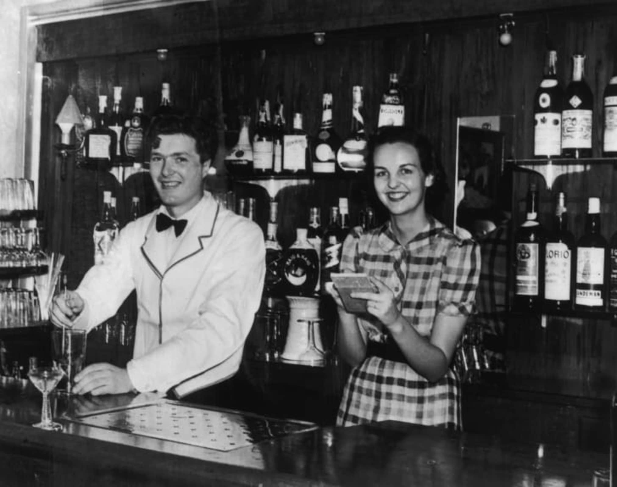 11 Secrets of Bartenders | Mental Floss