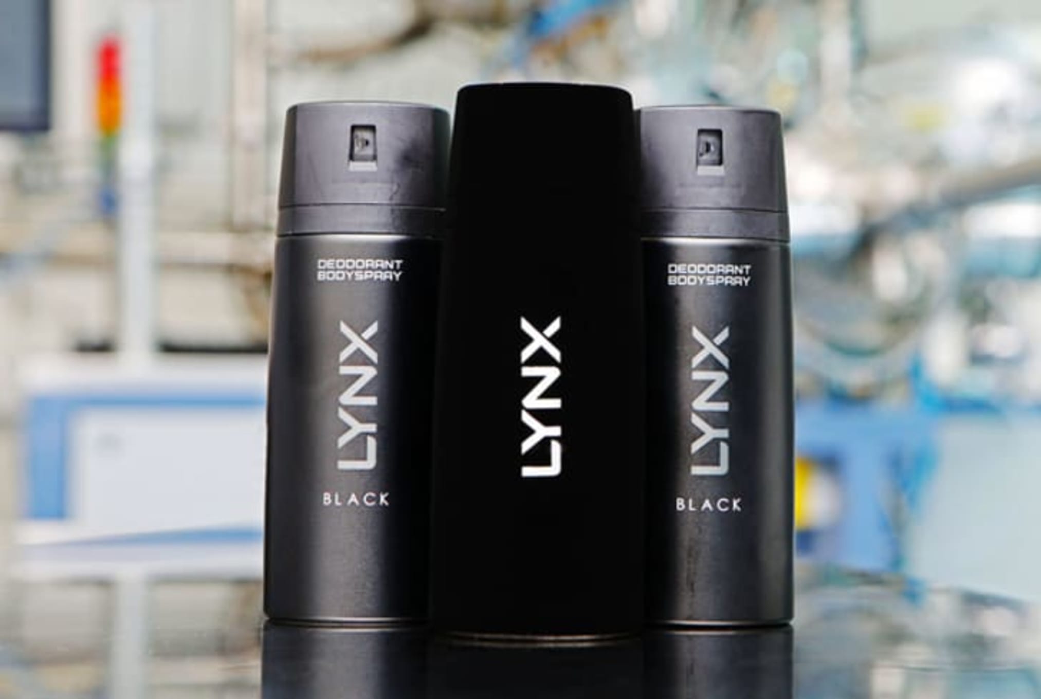 6 Facts About Vantablack, the Darkest Material Ever Made | Mental Floss