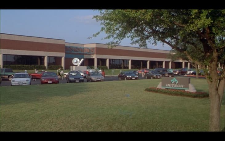 'Office Space': 17 Things to Look for the Next Time You Watch the ...